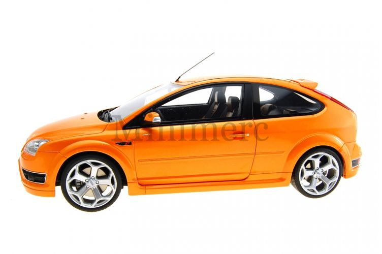 1:18 Ford Focus ST 2.5 Scale Model | Minimerc
